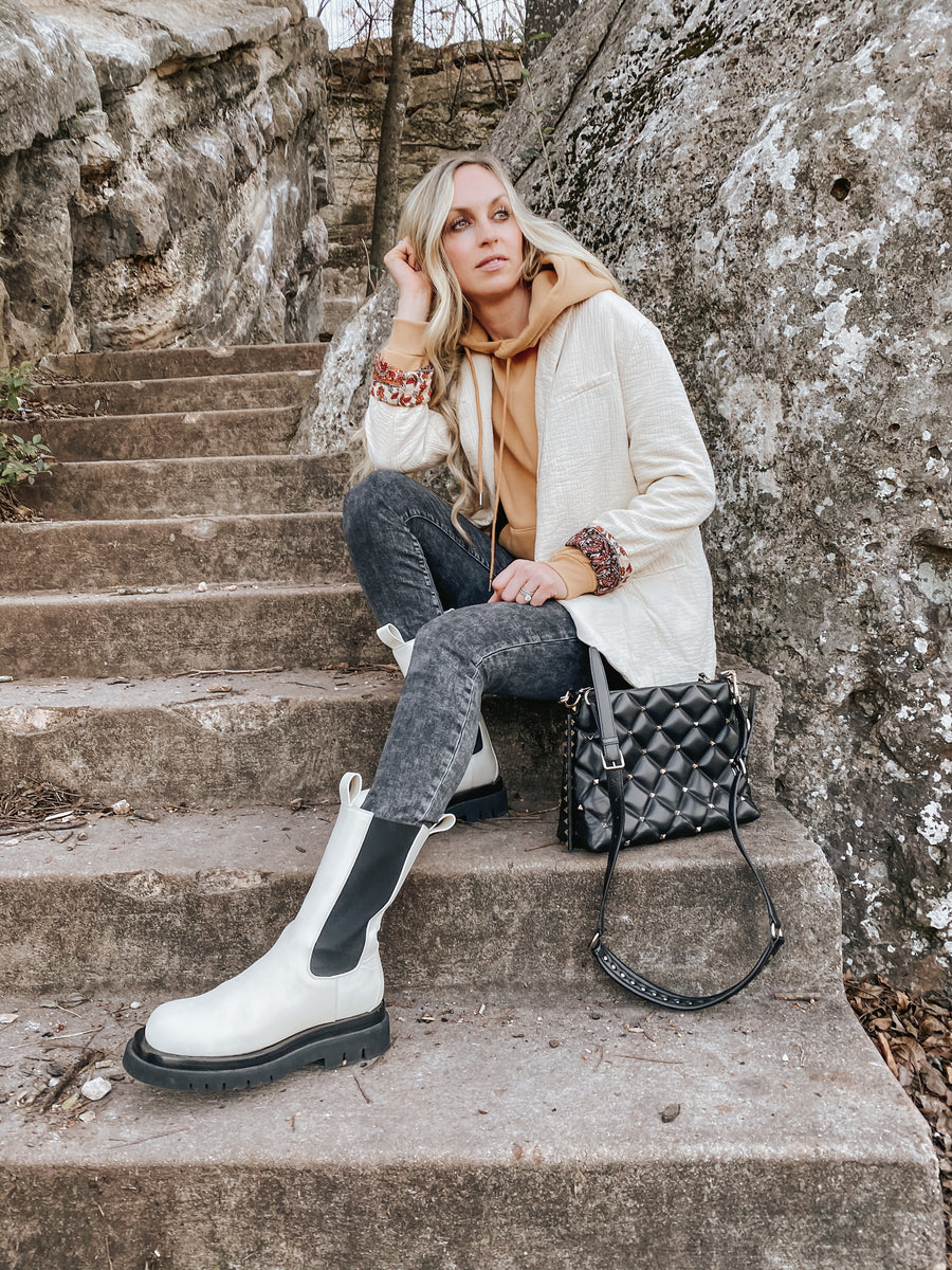 WARDROBE STAPLES – The 19 Staple Pieces In My Capsule Closet That I Ca ...